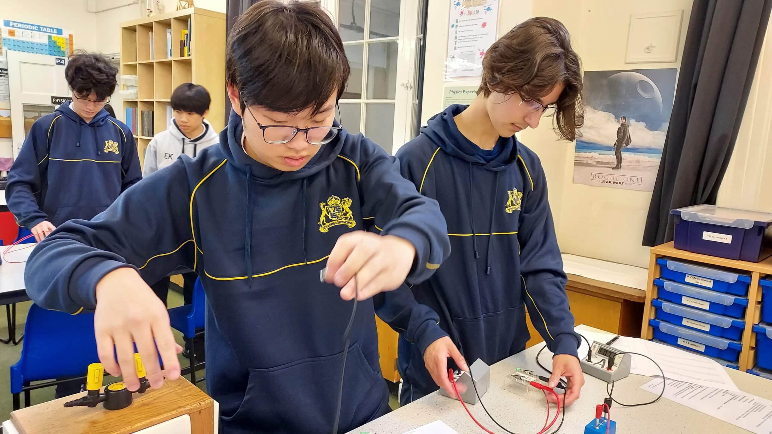 Practical Physics - Ipswich School